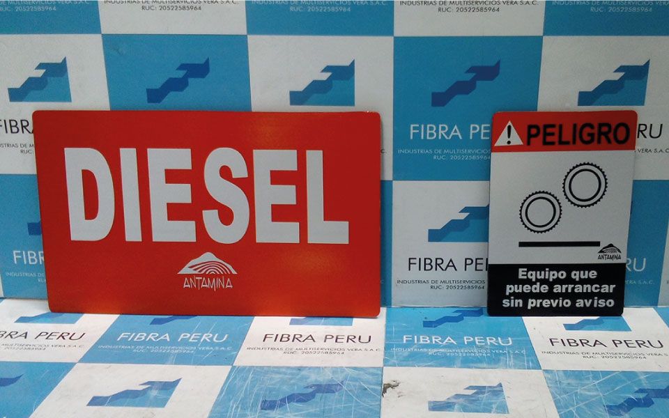 Fabricación de paneles informativos y de seguridad en fibra de vidrio y ...